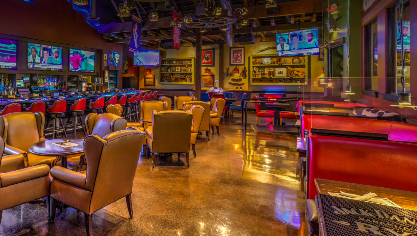 Roadrunner Saloon: The Premier Country Bar & Grill in Summerlin, Las Vegas